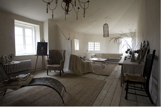 mandarine: The thrill of the find…. Josephine Ryan